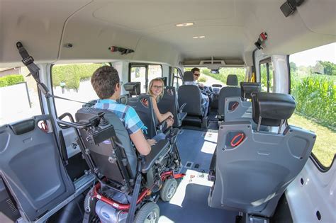 Ford Transit Kombi TPMR Triflex Easy l arrimage révolutionné à petit