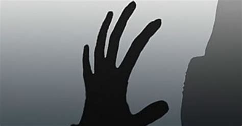 5차례 여성신체 몰카 남성 정신과 치료조건 집행유예