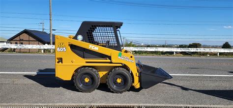 【傷や汚れあり】tcm 343 スキッドステアローダー ボブキャット ボブローダー 343 Bobcat 4wd ディーゼル の落札情報詳細
