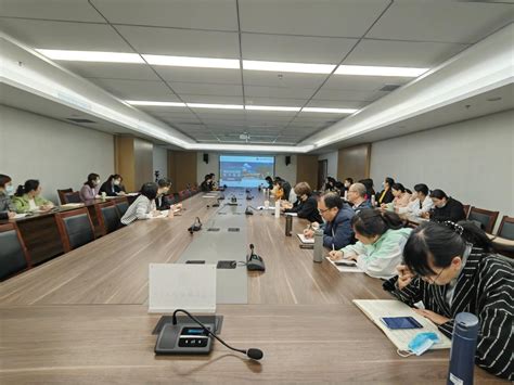 我校召开精品在线课程、数字教材会议 教务处