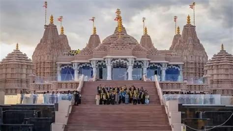Hindu Temple In Abu Dhabi Pm Modi To Inaugurate Temple In Uae Heres