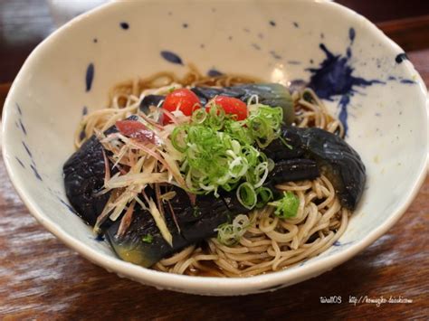 こんなの初めて！ガナッシュ入りチョコマドレーヌ 小麦粉だいすき