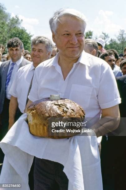 697 Boris Yeltsin 1991 Photos And High Res Pictures Getty Images