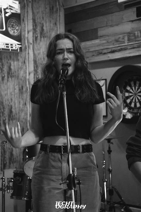 Caravel Plays Pinetree Arms Rock The Pinetrees November — Jechtography