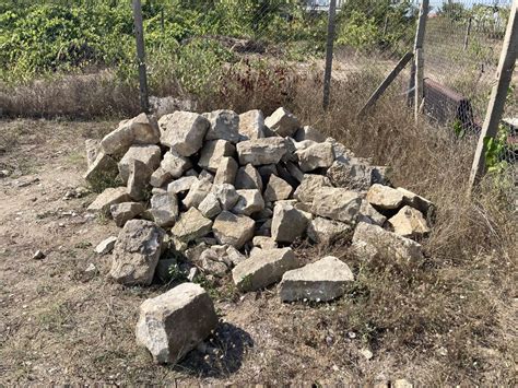 Дялан камък гр Варна Базар Левски • Olx Bg