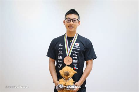 【写真ギャラリー】窪木一茂・今村駿介・中野慎詞 メダル獲得勢が帰国！最新コメント／2023世界選手権・グラスゴー大会 More