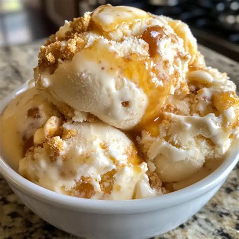 Irresistible Homemade Peach Cobbler Ice Cream Recipe