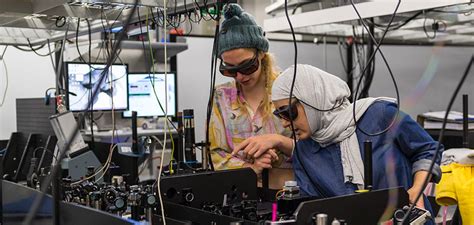 University Of Manchester And Spie Launch 1m Photonics Scholarship Fund