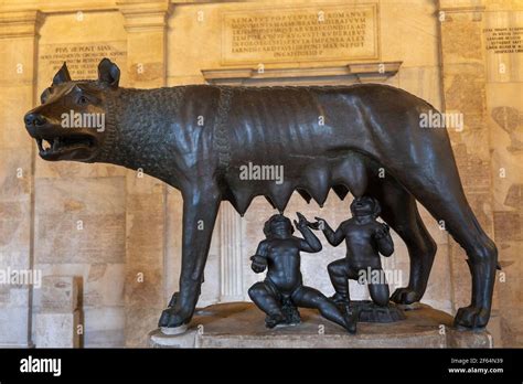 Capitoline Wolf Lupa Capitolina With Twins Romulus And Remus Bronze