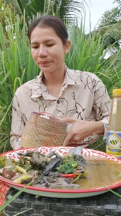 🛑ต้มอึ่งพี่น้อง 😁 🛑เขาว่าข่อยเอาผัวคนอื่น โอ้ยน้อ มาเด้อกินต้มอึ่งพี่น้อง 😁 ช่องครูจิรากับ