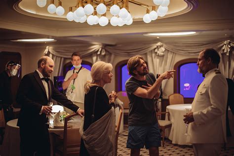 Hüzün Üçgeni Prömiyerini Cannesda Yaptı Haberler Film Hafızası