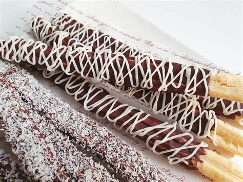 빼빼로데이 선물로 제격인 수제 빼빼로 만들기 파이지를 이용한 바삭한 홈베이킹 네이버 블로그