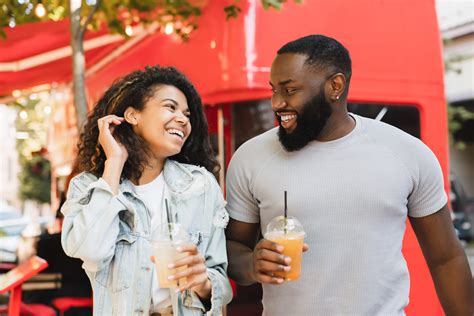 50 Perfect First Date Ideas That Arent Awkward