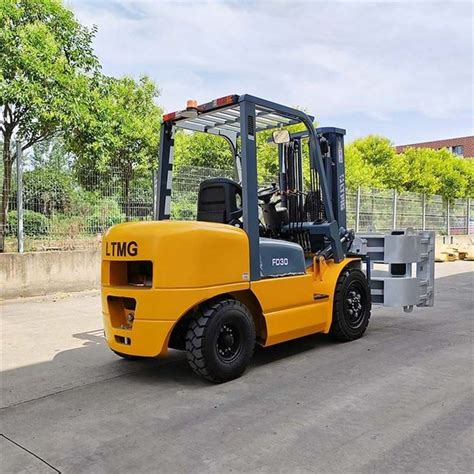 China Forklift With Bale Clamp Attachment Manufacturers Good Price Ltmg