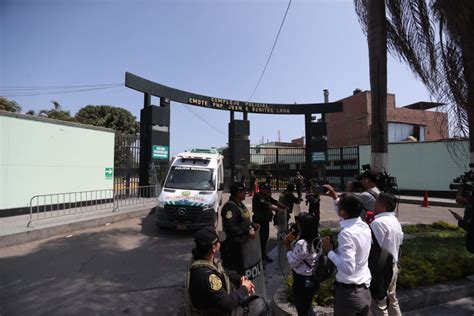 Ex Presidente Alejandro Toledo Es Trasladado A La Sede De La Corte