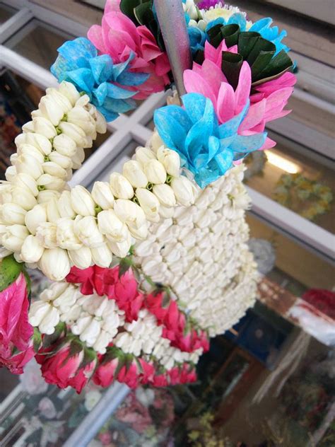 ทุ่งสงฟลอริส พวงมาลัยเเทนความรู้สึกเนื่องในวันเเม่สักพวงม