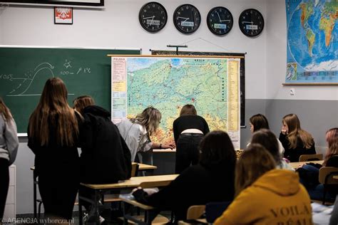 Skandal W Tucholi Nauczyciele Uprawiali Seks W Szkole Zdjęcie Trafiło