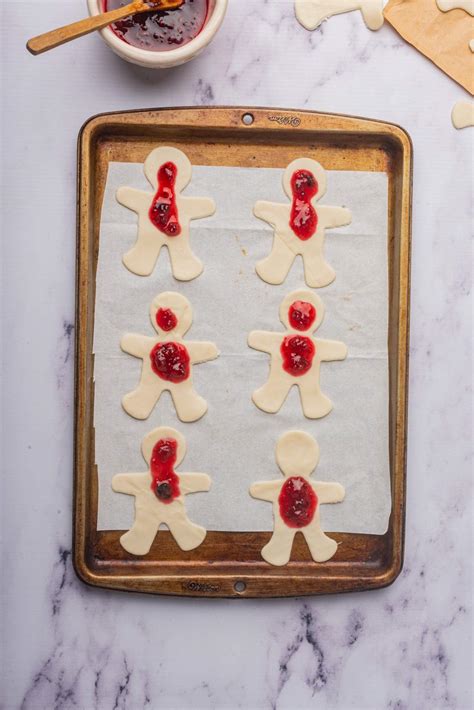 Halloween Mummy Hand Pies Xoxobella