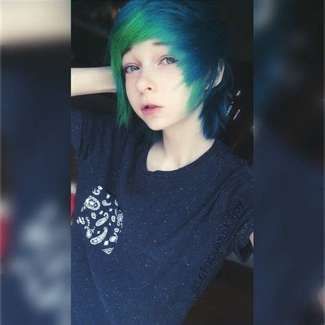 I Want Tiny Waffels Lefabulouskilljoy Scene Emo Scene Hair Emo Girls