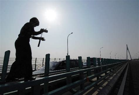 杭州湾跨海大桥试运营通车