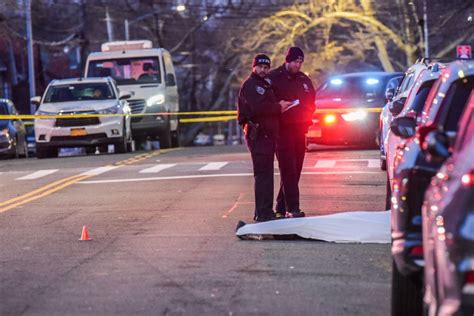 Man Fatally Shot In Back Of Head Outside Queens Eatery Nypd
