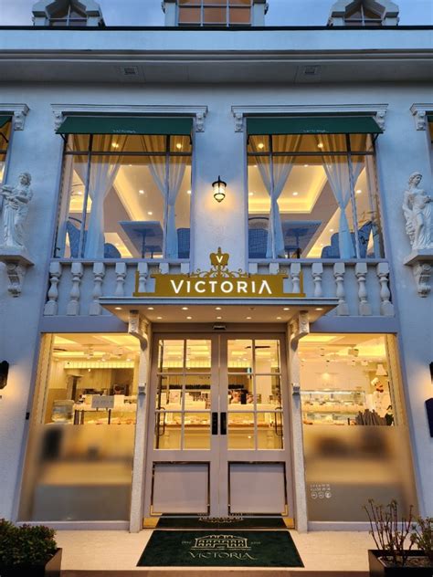 부산 서구 서대신동 빵집 꽃마을 프로방스에 위치한 좋은 재료와 건강한 맛의 대형 베이커리 카페 빅토리아 베이커리 가든 네이버 블로그