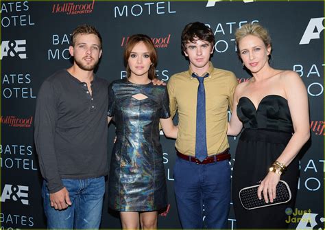 Freddie Highmore Bates Motel Comic Con Party Photo 579407 Photo