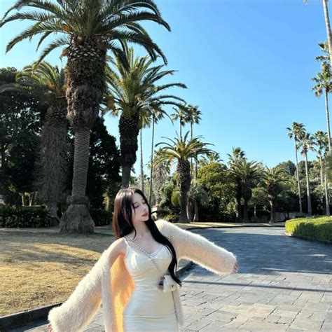 탱글청순섹시 크리미 레이스원피스 캡내장 미니원피스 나시 원피스 끈나시원피스 여름나시원피스 레이스나시원피스 미니나시원피스