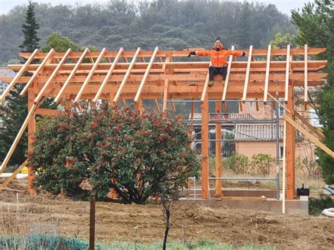 Maisonnette Bois Et Paille