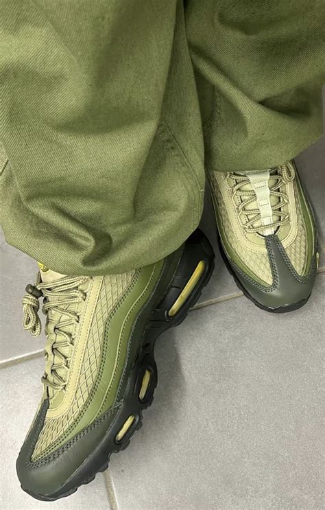 Épinglé Par Jacob Simonds Sur Laced