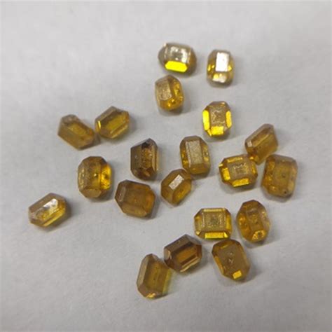 Hpht Yellow Rough Diamond Single Crystal Industrial Diamond Big Grains