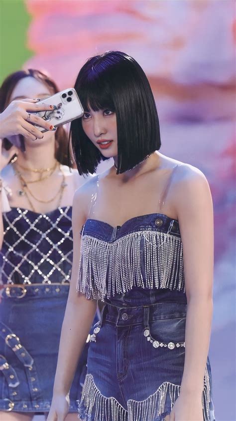 Cool Girl Hirai Momo Set Me Free Body Inspiration Jennie Blackpink Stage Outfits Ulzzang