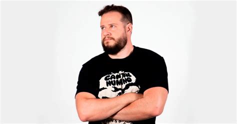 Influencer Diego Ruzzarín Causa Polémica Con Sus Palabras Sobre La Atribución De Significados