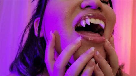 The Vampires Sharp Teeth And Long Nails Sensual Vore Countess