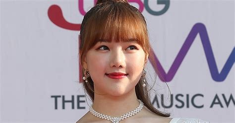 포토s 여자친구 예린 깜찍한 뱅 헤어