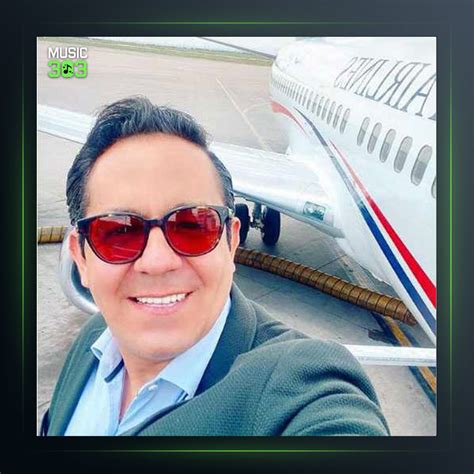 دانلود آهنگ بی دلم از محسن میرزازاده