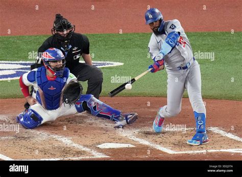 Los Angeles Dodgers Teoscar Hernández 37 Hits A Run Scoring