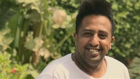 محمد أوتاكا يكشف خضوع ابنته للعمليات أرجوكم ادعو لها