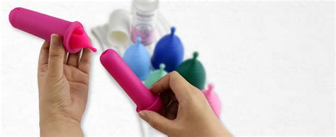 Shordy Applicator Tool For Menstrual Cups For Easy Insertion With Lube