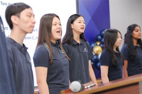 科技感实验室、特别的故事课……孩子们在这里“播种”兴趣 嘉宾 国际 祝福