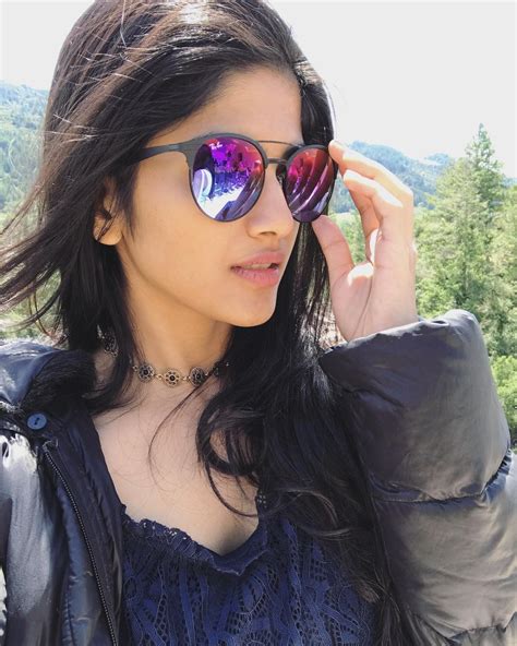 Megha Akash Wallpapers Top Free Megha Akash Backgrounds Wallpaperaccess
