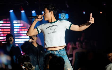 Hieuthuhai Diện đồ Khoe Body Dân Mạng Gọi Tên Lê Dương Bảo Lâm