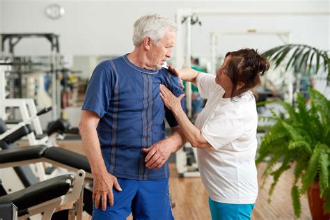 Pain In Neck And Shoulder Radiating Down Arm 5 Likely Causes