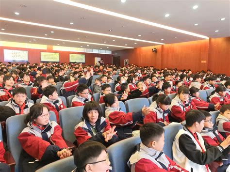 泽国三中：红十字会进校园 急救知识记心间