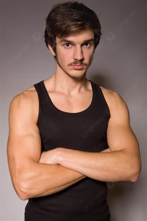 잘생긴 청년의 스튜디오 초상화 사진 배경 및 무료 다운로드를위한 그림 Pngtree