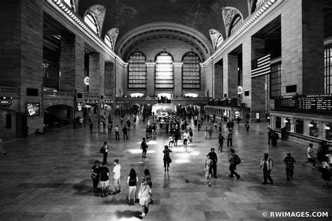 Framed Photo Print Of NEW YORK CITY GRAND CENTRAL STATION BLACK AND