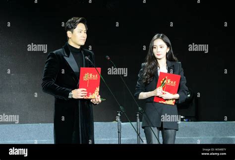 Chinese Actress Yang Mi Right Attends The 5th Awards Ceremony Of The