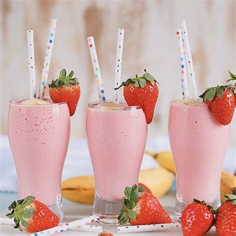 Smoothies สมูทตี้มื้อเช้า 15 สูตร ดีต่อสุขภาพ