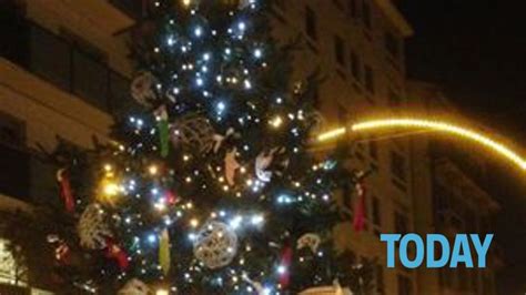 Lalbero Di Natale Con I Sex Toys A Milano