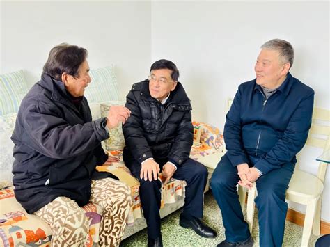 迎新春，送温暖！区人大常委会主任朱勤皓节前走访慰问困难党员、群众和优抚对象 上海市虹口区人大